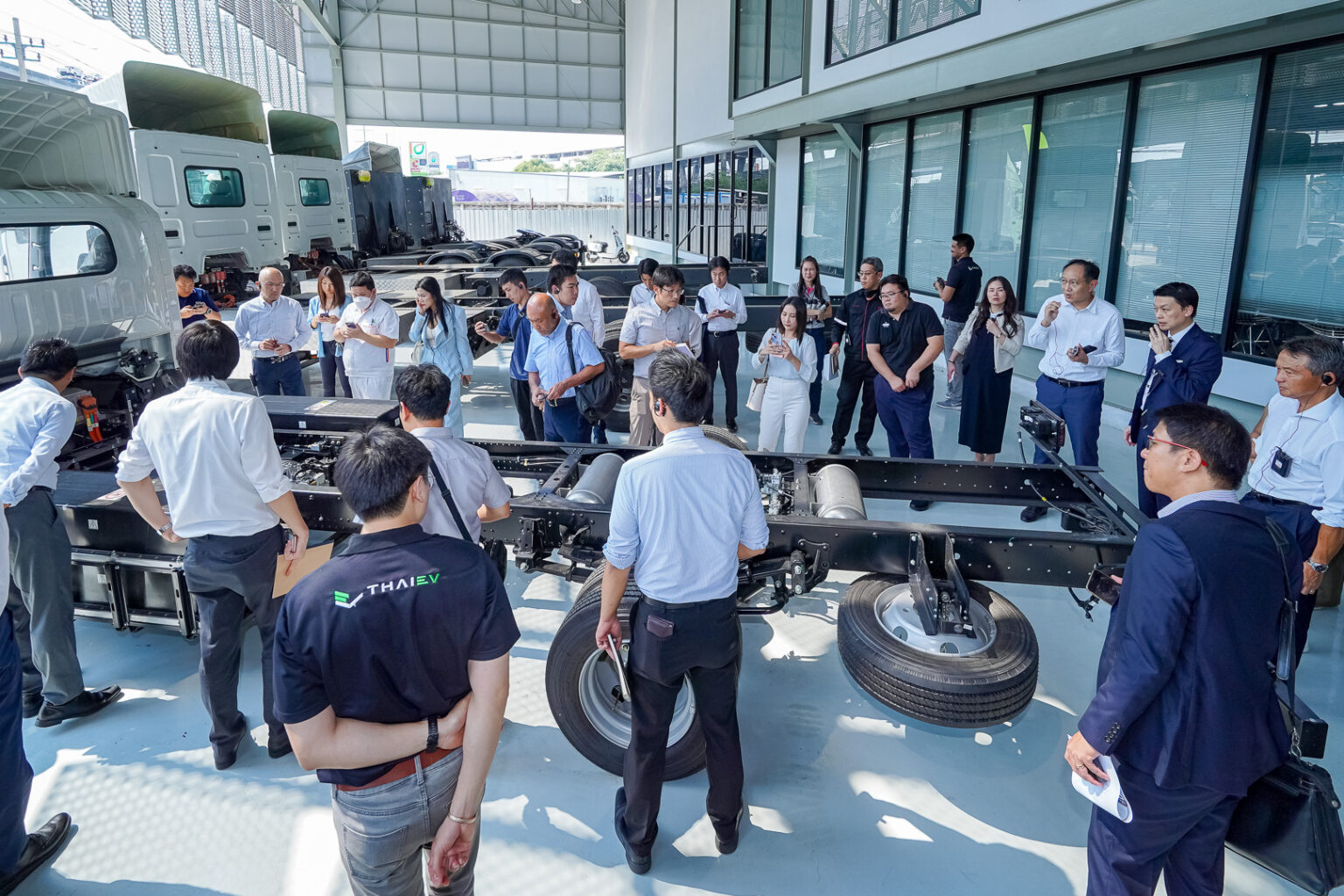 タイ初の商用電気自動車プロバイダーのTHAI EVを訪問 〜TJRIミッションレポート〜 - THAIBIZ